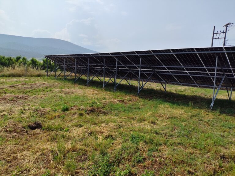 Πελαργός : Φωτοβολταϊκά στο χωράφι - KOSMOS ENERGEIA